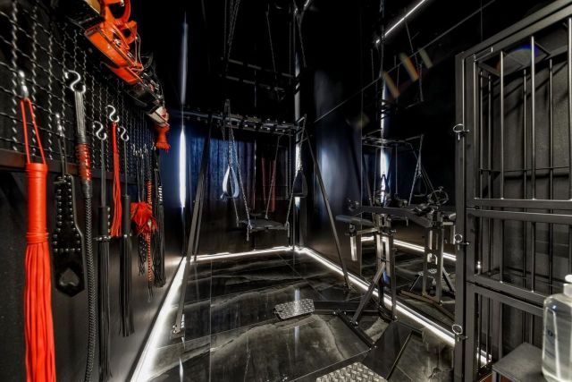 Luxus-BDSM-Apartment ⛓🔞